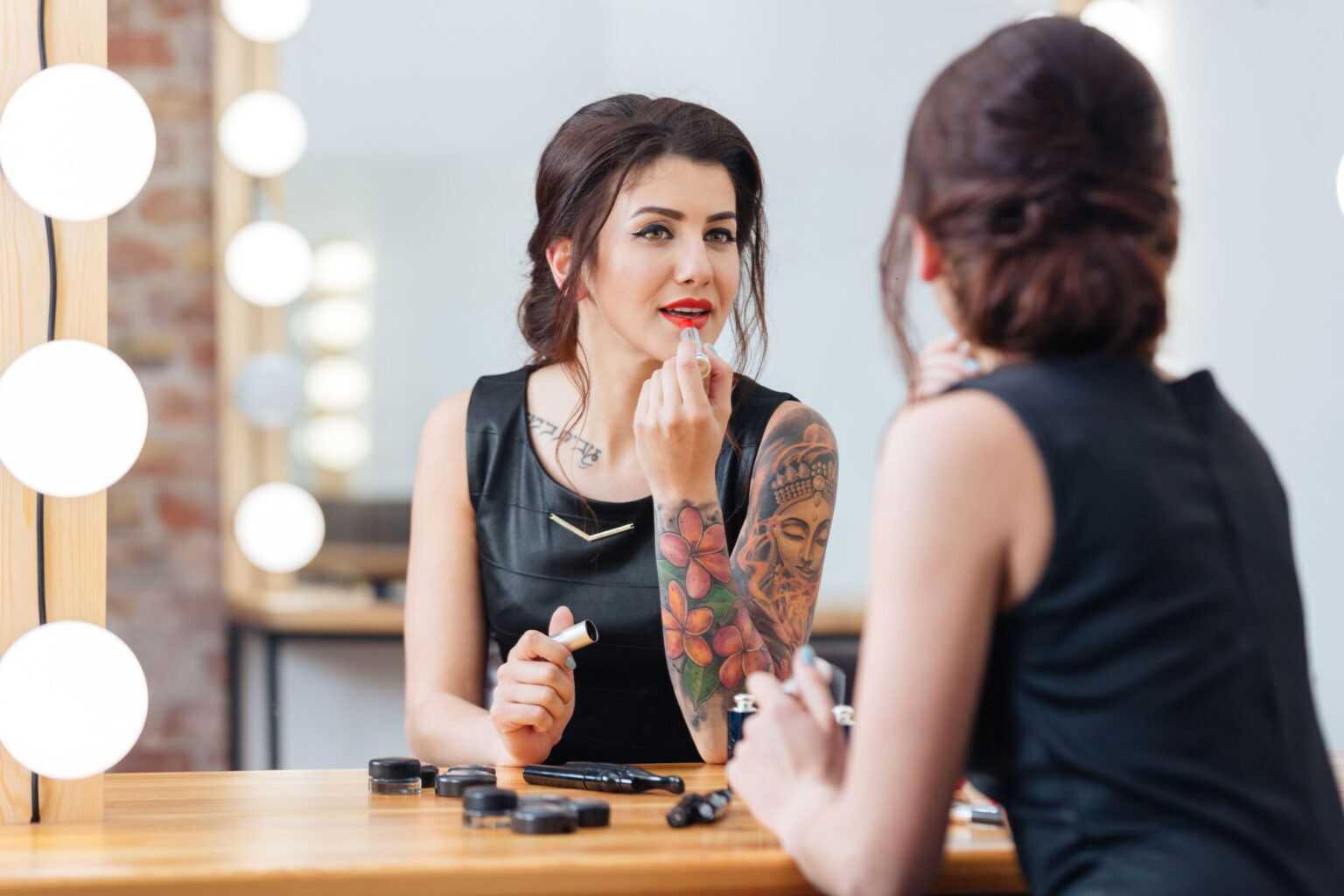 4000 Years of Makeup: The Evolution of Makeup | L Makeup Institute